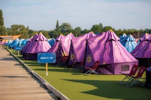 Tipos de alojamiento en Tomorrowland: cuál elegir y diferencias - Todo ...